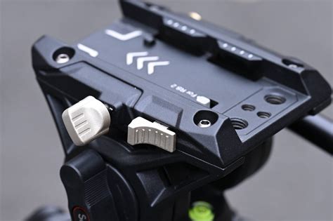 Smallrig Heavy Duty Fluid Head Tripod Review Newsshooter