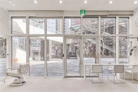 깨끗하고 화사한 화이트톤 모던 미니멀 15평 고급스러운 미용실 인테리어 동대문구 전농동