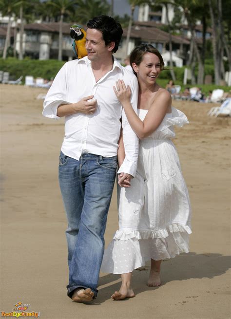 Jennifer Love Hewitt On The Set Jennifer Love Hewitt