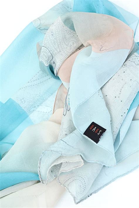 F Daks 닥스 실크 스카프 하늘색 파스텔톤 명 헬로마켓