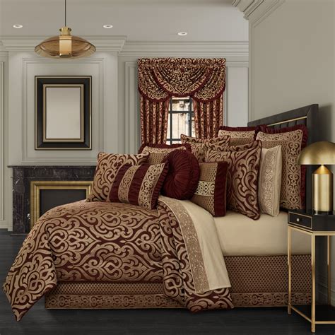 Renzo Comforter Set J Queen New York
