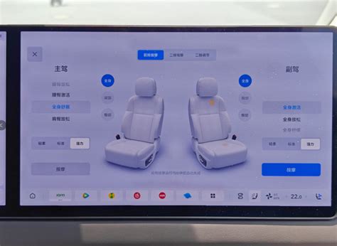 30万元预算选车，是选传统豪华品牌还是国产新能源？