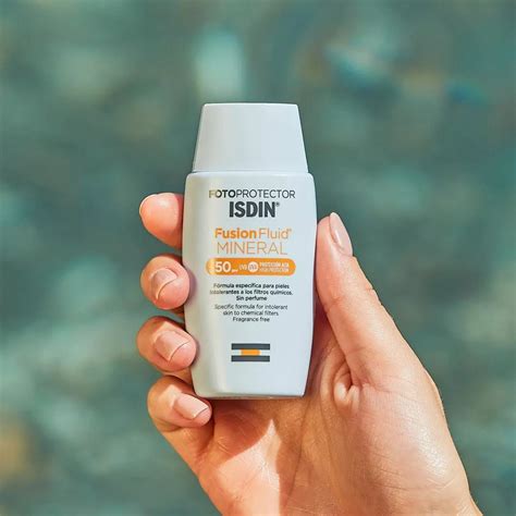 Fusion Fluid Mineral Spf 50 Isdin