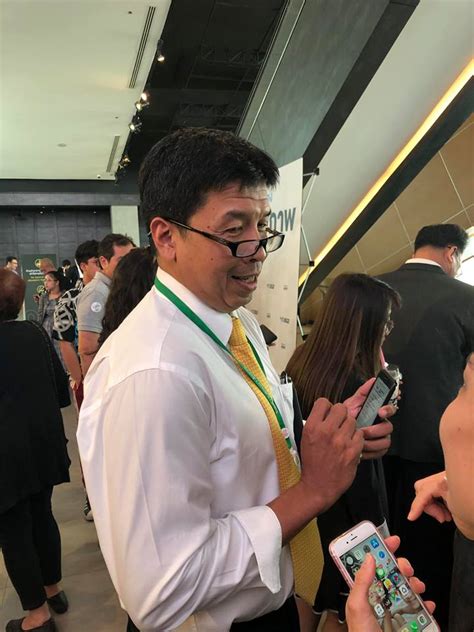 ป้าเจอคนหน้าเหมือน ชัชชาติ เลยขอถ่ายรูปคู่ แต่กลับโดนปฏิเสธบอกเป็นพี่ชาย งานนี้ป้ามีแอบงอนเบาๆ