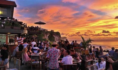 발리 남부 투어 빠당빠당 울루와뚜 깨짝댄스 싱글핀 선셋