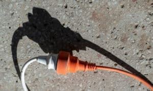 Can You Connect Two Generator Cords Together Explained