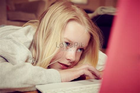 Girl Looking At Notebook Picture And Hd Photos Free Download On Lovepik