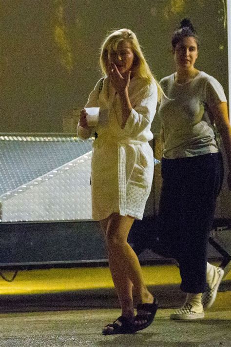 Kirsten Dunst On Theset Of On Becoming A God In Central Florida In
