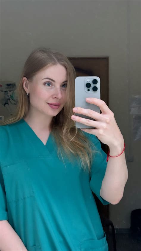 19 ИЮНЯ ДЕНЬ МЕДИЦИНСКИХ РАБОТНИКОВ 🖤 не забудьте поздравить тех кто