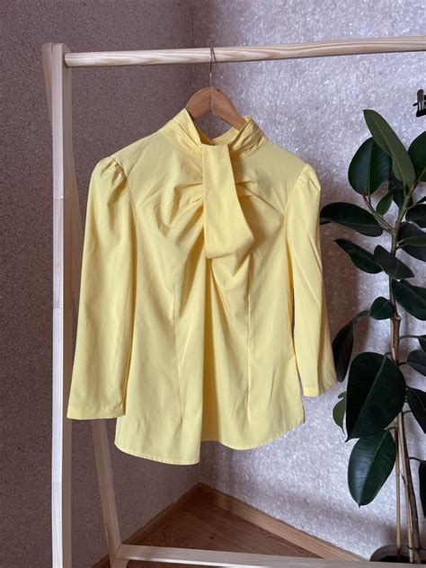 Яскрава блуза з віскози 💛 — ціна 190 грн у каталозі Блузи Купити жіночі речі за доступною ціною