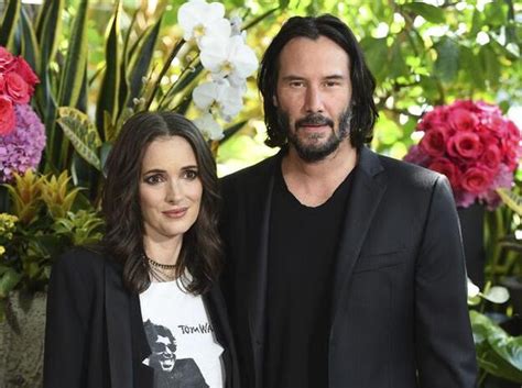 Winona Ryder Y Keanu Reeves Podrían Llevar 26 Años Casados Mujer Hoy