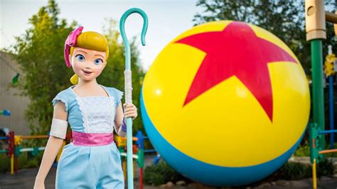 First Look At Bo Peep S New Look For Her Disney Parks Meet And Greets