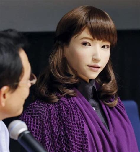 성인 로봇과 사랑에 빠진 일본 남성 로봇신문사