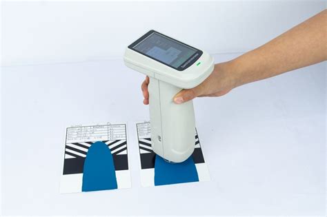 Ds 700d Portable Spectrophotometer Accurate Reliable Color Matching For Plastic Coating Industry