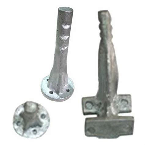 Silver Aluminum Angular Short Pedestal With Caps For Industrial At Rs