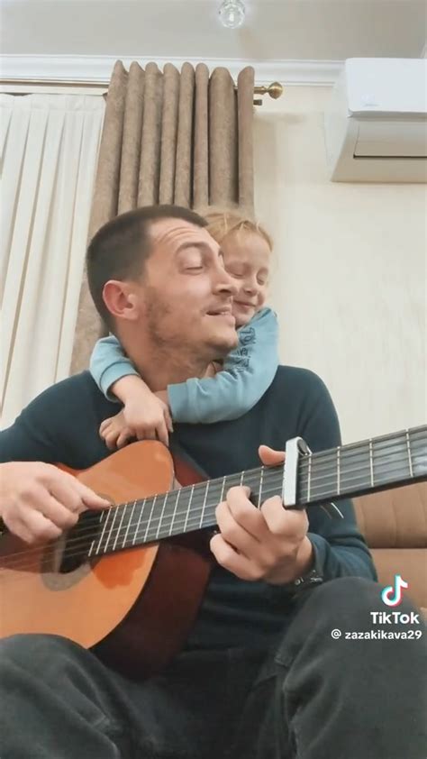 ქართველის ნამღერმა ყველა შოკში ჩააგდო👌🥰„მოსკოველი ქართველი ვარ ირაკლი ინწკირველი რუსულ