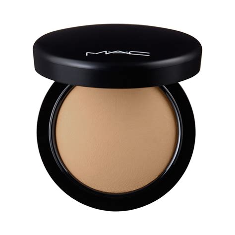 MAC Dark Mineralize Skinfinish Natural Review & Swatches