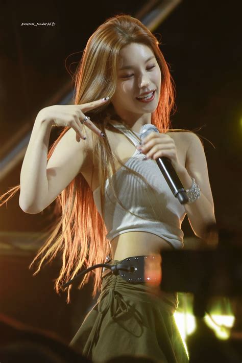 230511 Itzy Yeji Seoul National University Festival Kpopping