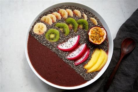 Paleo Tropical Fruit Acai Bowl Sunbasket