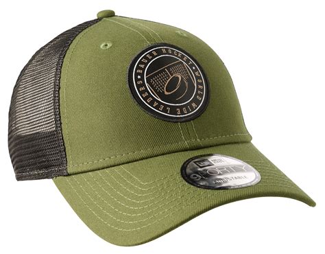 Кепка - B LOGO FILL 9FORTY SR купить за 3 990 ₽ в официальном интернет ...