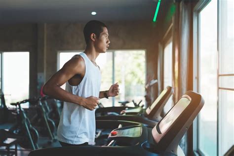 Cara Menggunakan Treadmill Si Paling Ramai Antrian Di Gym