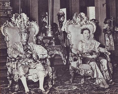 តោះស្វែងយល់ពី ព្រះសុវណ្ណបាទុកា ស្បែកជើងមាស ពីឆ្នាំ១៩៥៥ សារព័ត៌មាន នគរវត្ត