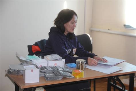 Залуучууд хөдөлгөөнт болон эрсдэлт бүлгийн хүн амыг БЗДХ ХДХВ ын халдвараас сэргийлэх нь