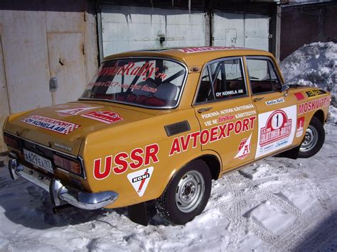 communist cars: Moskvich – 412 1975