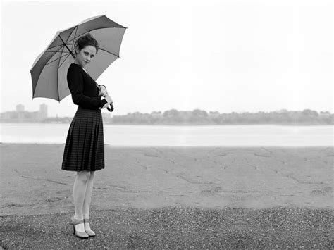 Девушка с зонтиком под дождем 65 фото