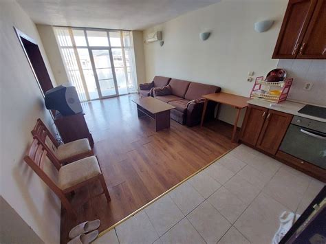 Двустаен апартамент в комплекс Семирамида Гардънс