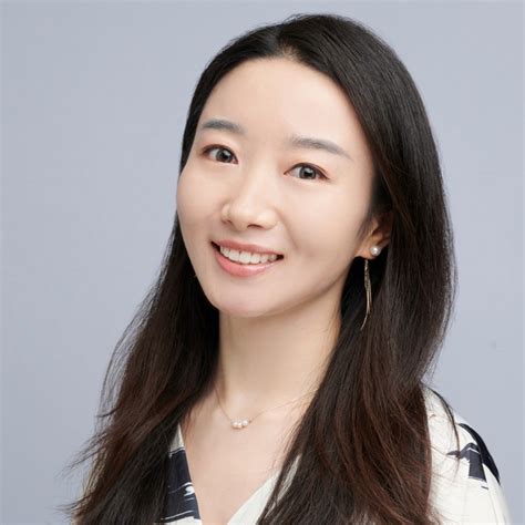 Zoe Zhang Associate Director Csop Asset Management Linkedin