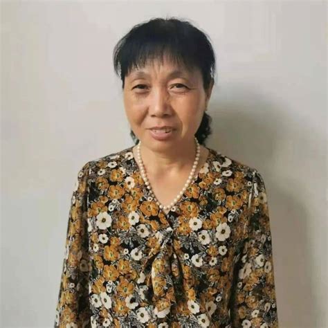 河北好人张义霞：好儿媳悉心照料失明婆婆22载老人文化一家人