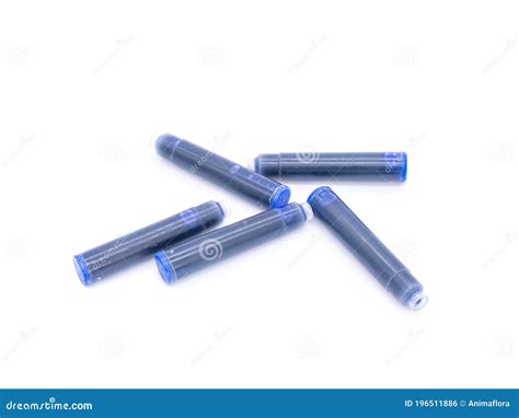Cartuchos De Tinta Isolados Em Fundo Branco Foto De Stock Imagem De Cartuchos Classe