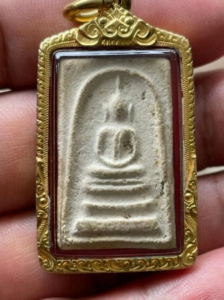 พระสมเด็จเลี่ยมทอง Ennxo