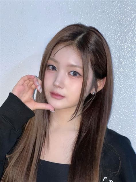 Joobin Triples Xinyu Tripled Chaeyeon