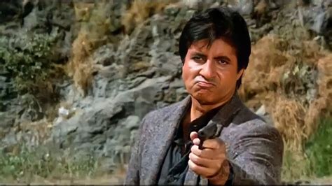 ضابط شرطة هوايته انه يقتل المجرمين قبل محاكمتهم ملخص فيلم Akayla