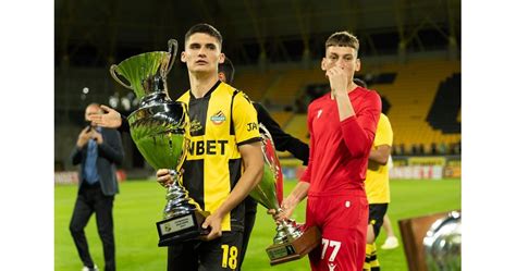 400 хил евро лапа Ботев за Папазов