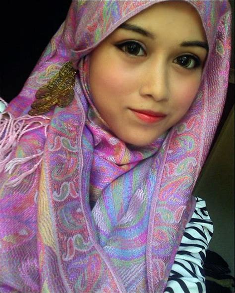 Thestalker Edisi Awek Cun Tudung Comel Ayu Cantik Tetek Gebu Bogel