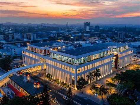 El Presidente Bukele Inauguró El Nuevo Hospital Rosales