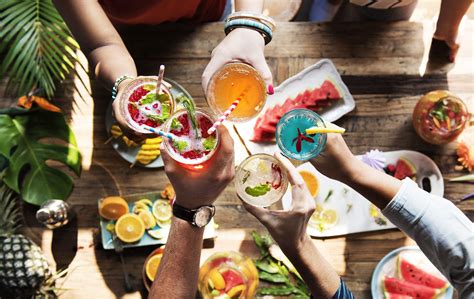 7 Restaurant Cocktail Recipes You Must Try At Home Vie Magazine