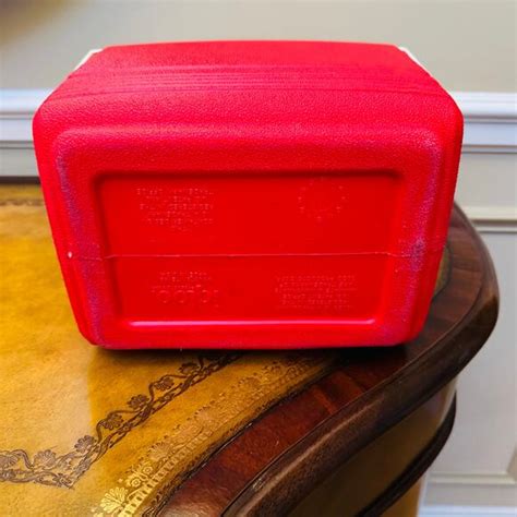 Igloo Kitchen Playmate Igloo Push Button Tilt Cooler Ice Chest Red
