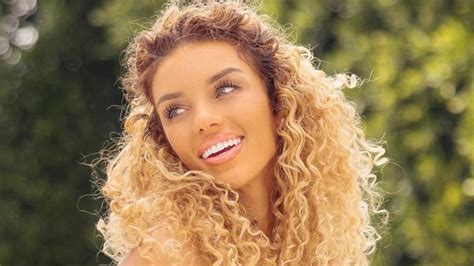 Jena Frumes Lets Luscious Curls Loose As She Poses In Cream Bikini The Us Sun