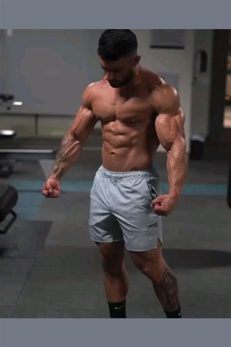 Building Those Bicep Peaks Biceps Workout Gym Workouts Fitness Motivation