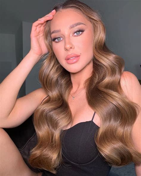 Medium Ash Brown