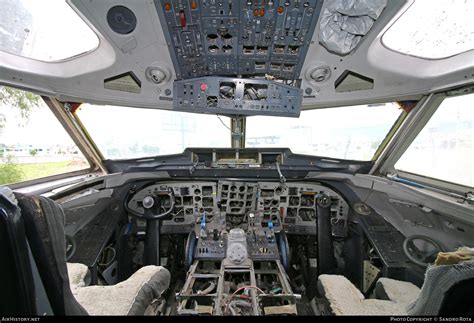Aircraft Photo Of Hc Cdt Fokker F28 4000 Fellowship Ícaro Air