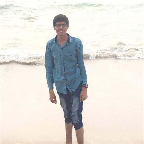 Mithil Ganatra Gantaramithil • Threads Say More