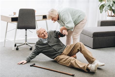 How Does Medical Alert Fall Detection Work 2026