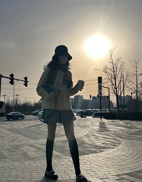 王诗龄放假回国晒随拍 身姿轻盈修长美腿超吸睛 搜狐大视野 搜狐新闻