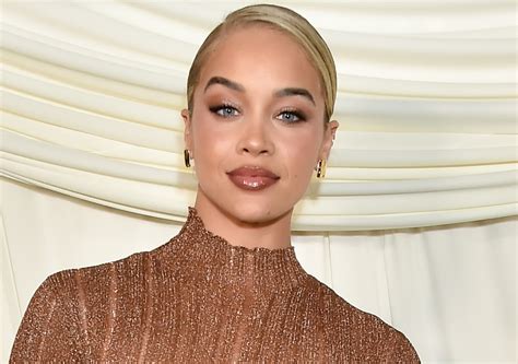 Golden Barbie Jasmine Sanders Bares Abs And Shoulders On Instagram
