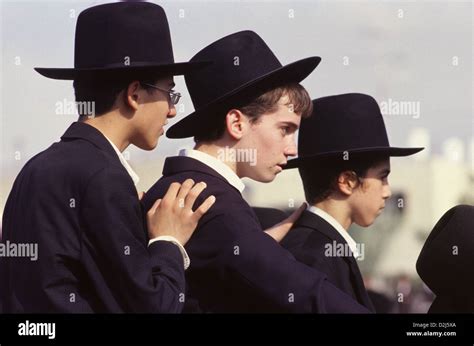 Jewish Traditional Clothing For Men